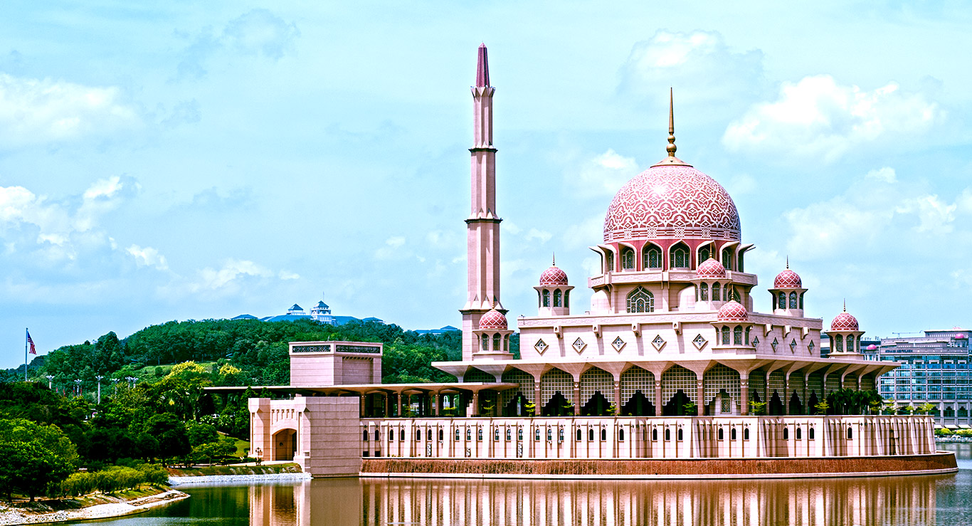 Pink Mosque – PPL Travels
